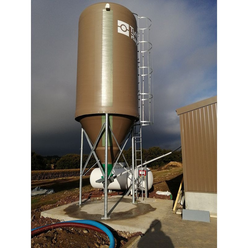 Silo simple pour l'alimentation en élevage de porc